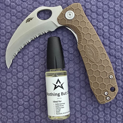 Nothing But Oil 1/2 fl oz – Honey Badger Knives